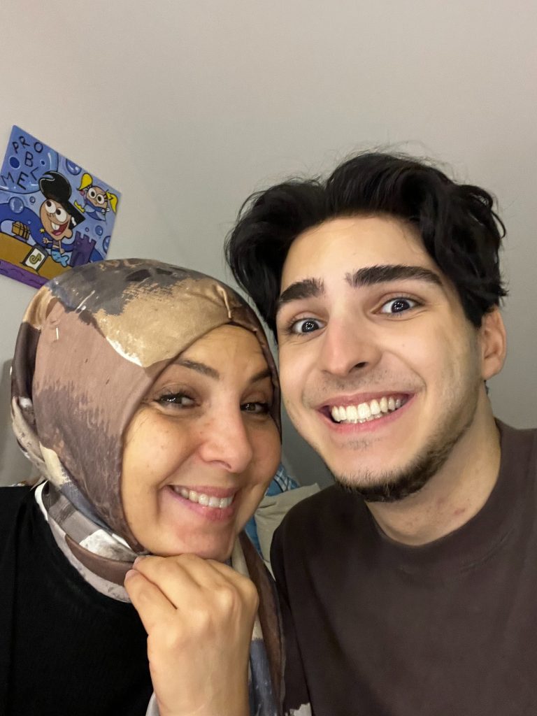 Emir: TikTok-Star, Autor, Schauspieler und kreativer Limo-Experte